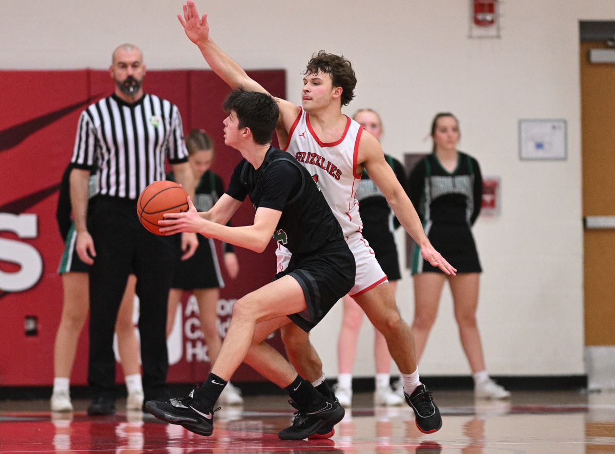 Solomon Callaghan leads Wadsworth on and off the court - Sports ...