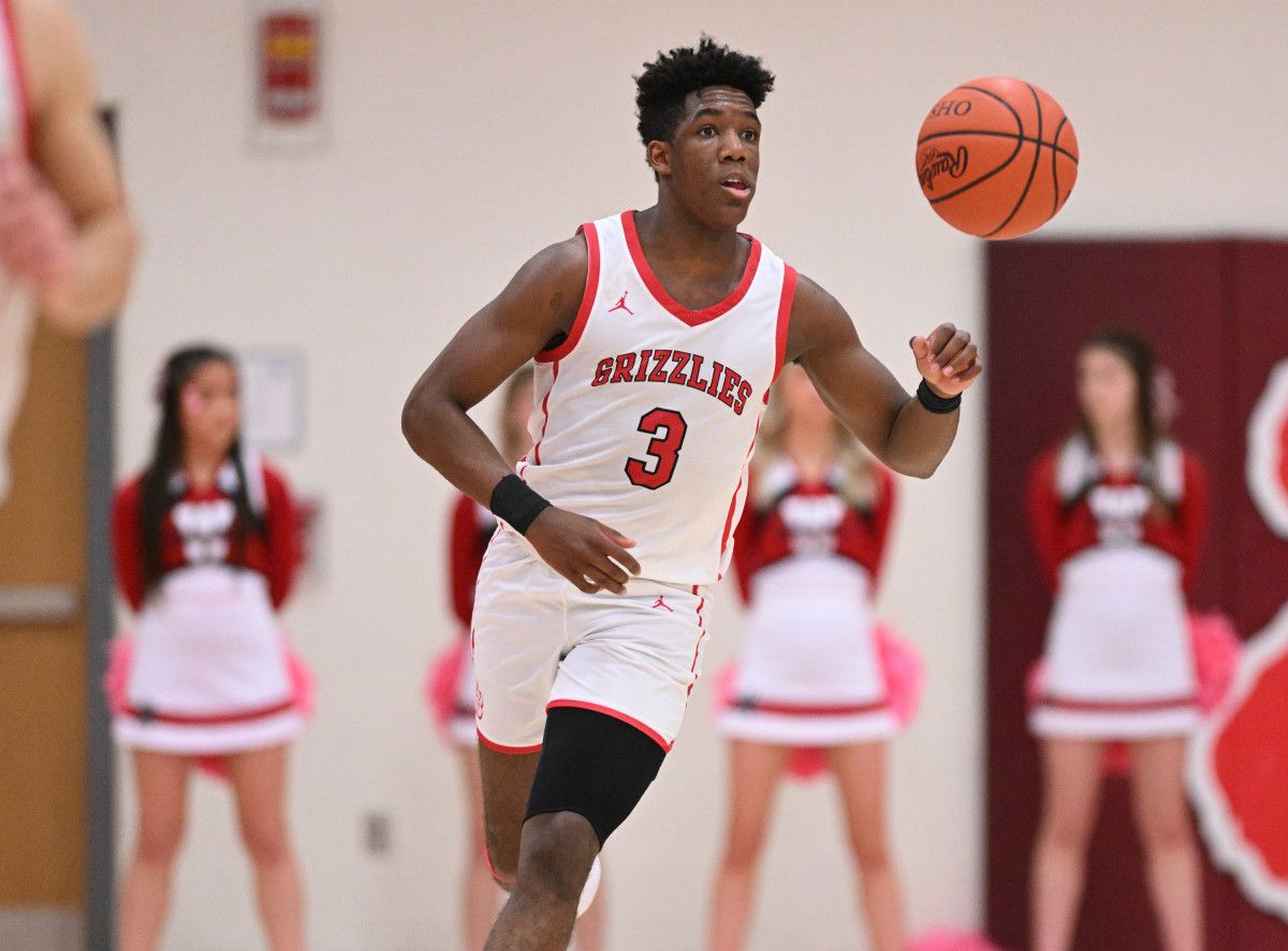 Solomon Callaghan leads Wadsworth on and off the court - Sports ...
