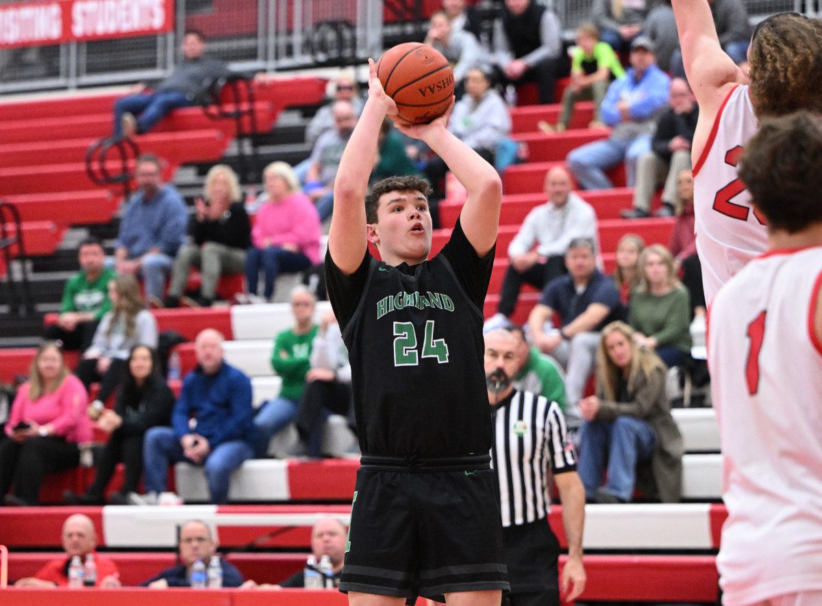 Solomon Callaghan leads Wadsworth on and off the court - Sports ...
