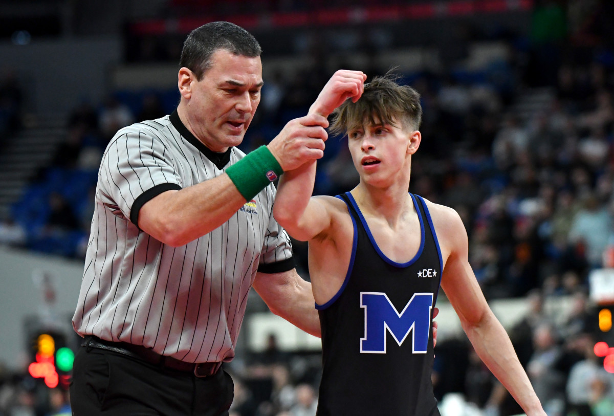 Photos: 6A, 5A OSAA wrestling state finals - Sports Illustrated High ...