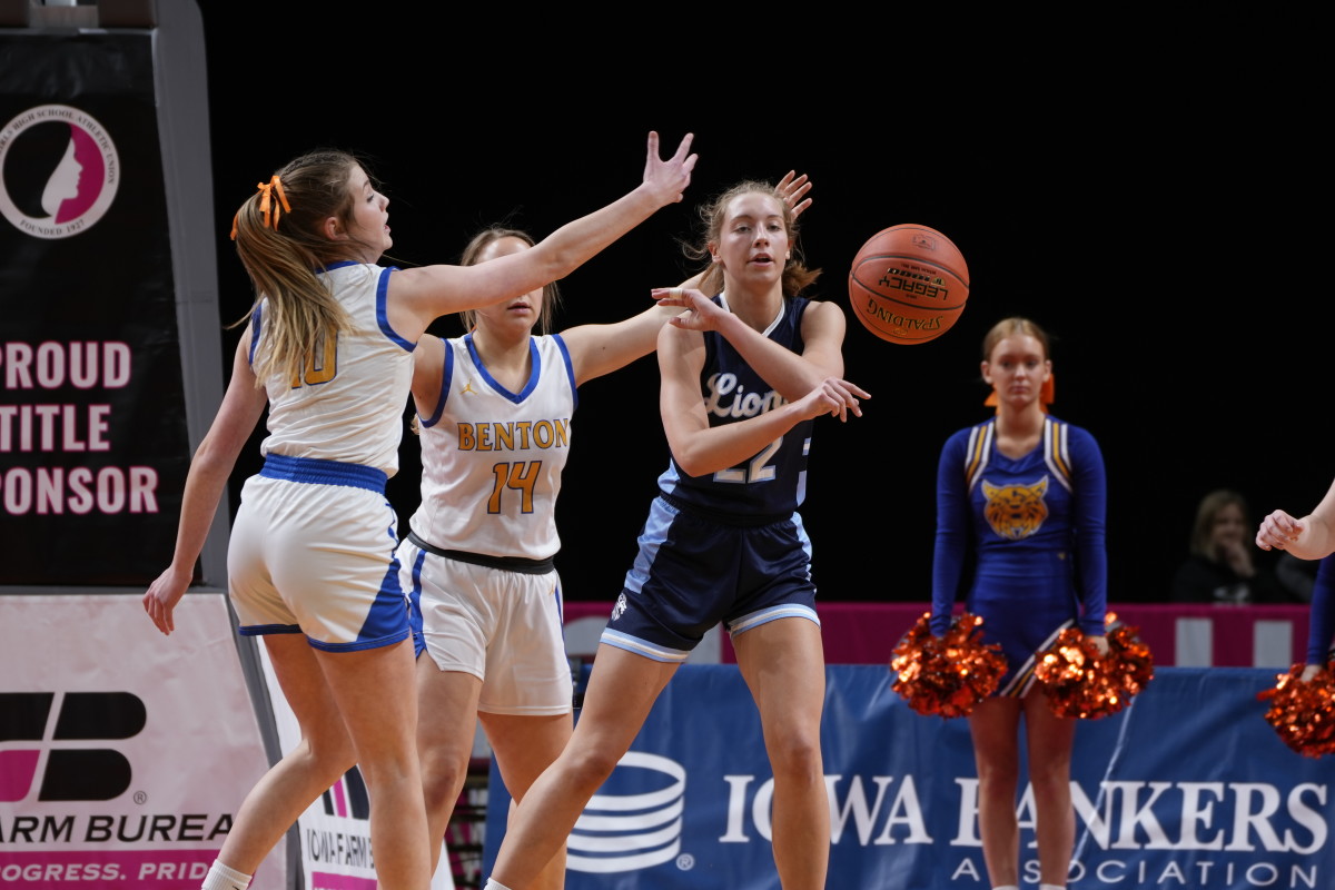 Eighth-seeded Vinton-Shellsburg pulls off win over top-seeded ...