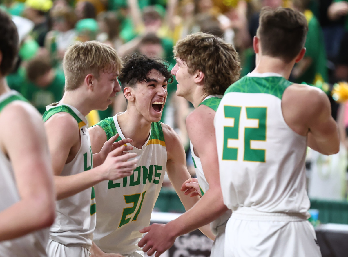 Lynden boys overwhelm Mark Morris to repeat as WIAA Class 2A state ...