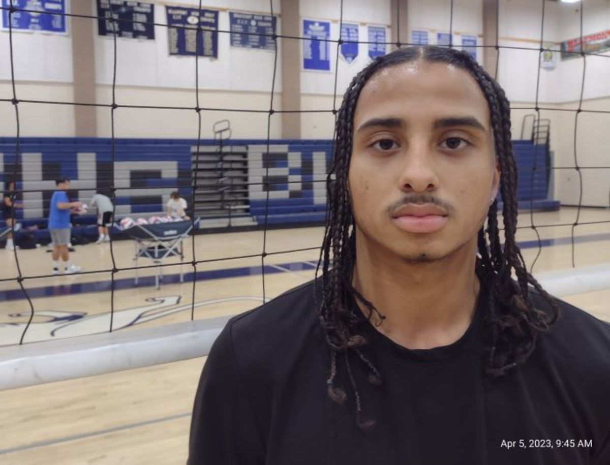 Three-sport standout Damon Potter flies like raven in honor of late ...