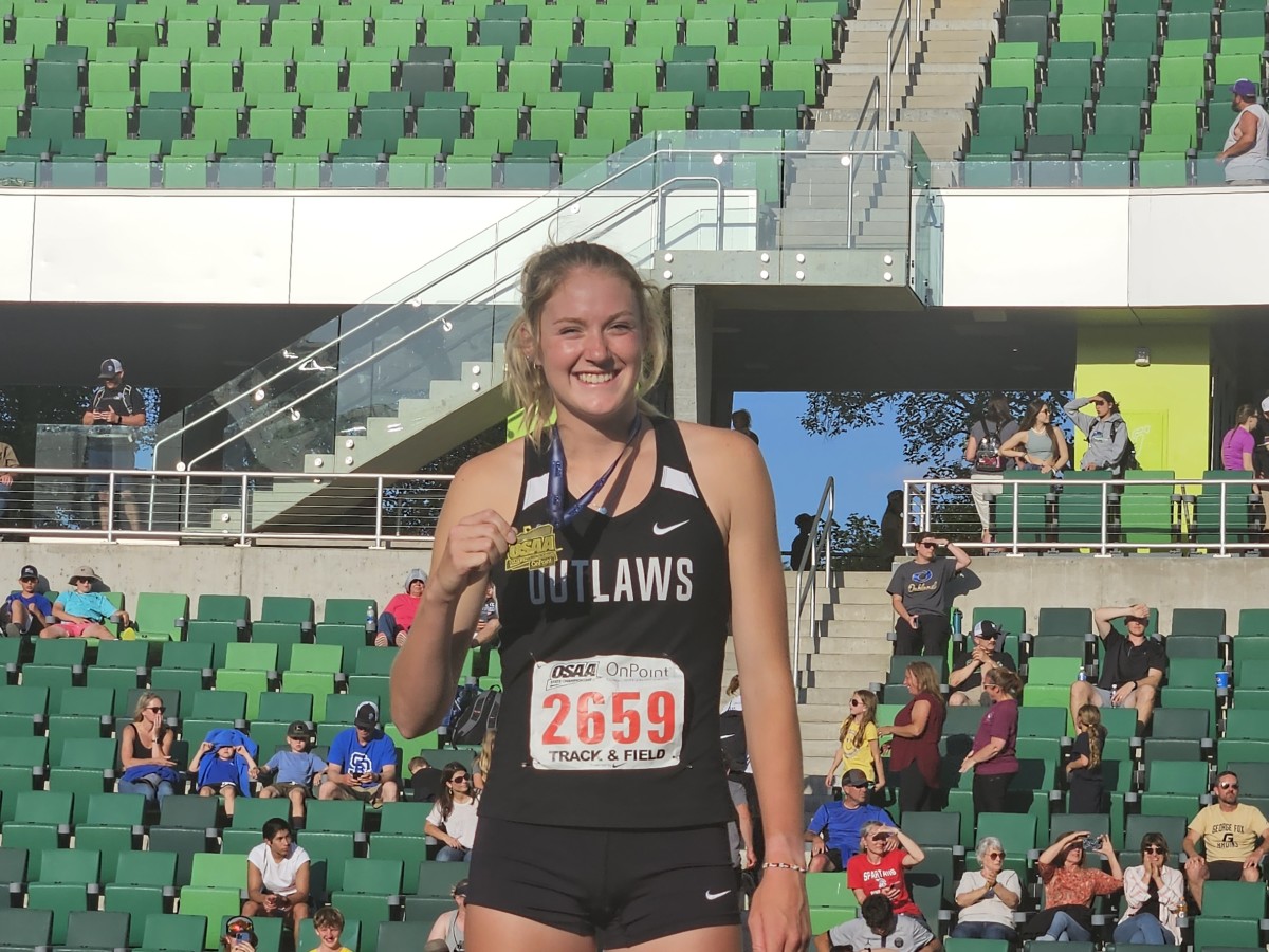 Oregon 3A, 2A, 1A state track notebook: Jace and Addy Martin, Malcolm ...