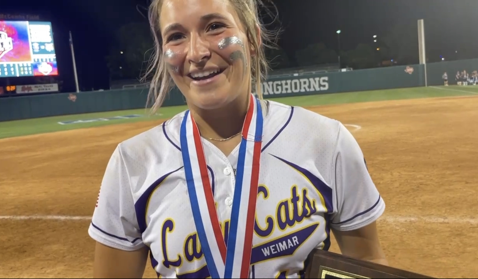 Look: Walk-off lifts Weimar to Texas (UIL) 2A state softball title over ...