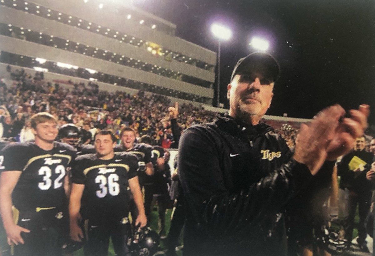 Arkansas Gridiron Icons podcast: Barry Lunney Sr. - Sports Illustrated ...