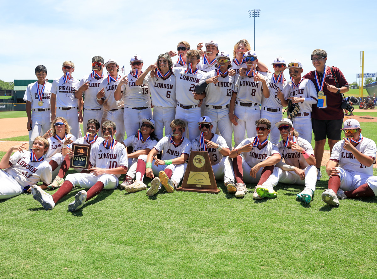 Epic rally lifts Corpus Christi London over Brock in 3A Texas (UIL ...