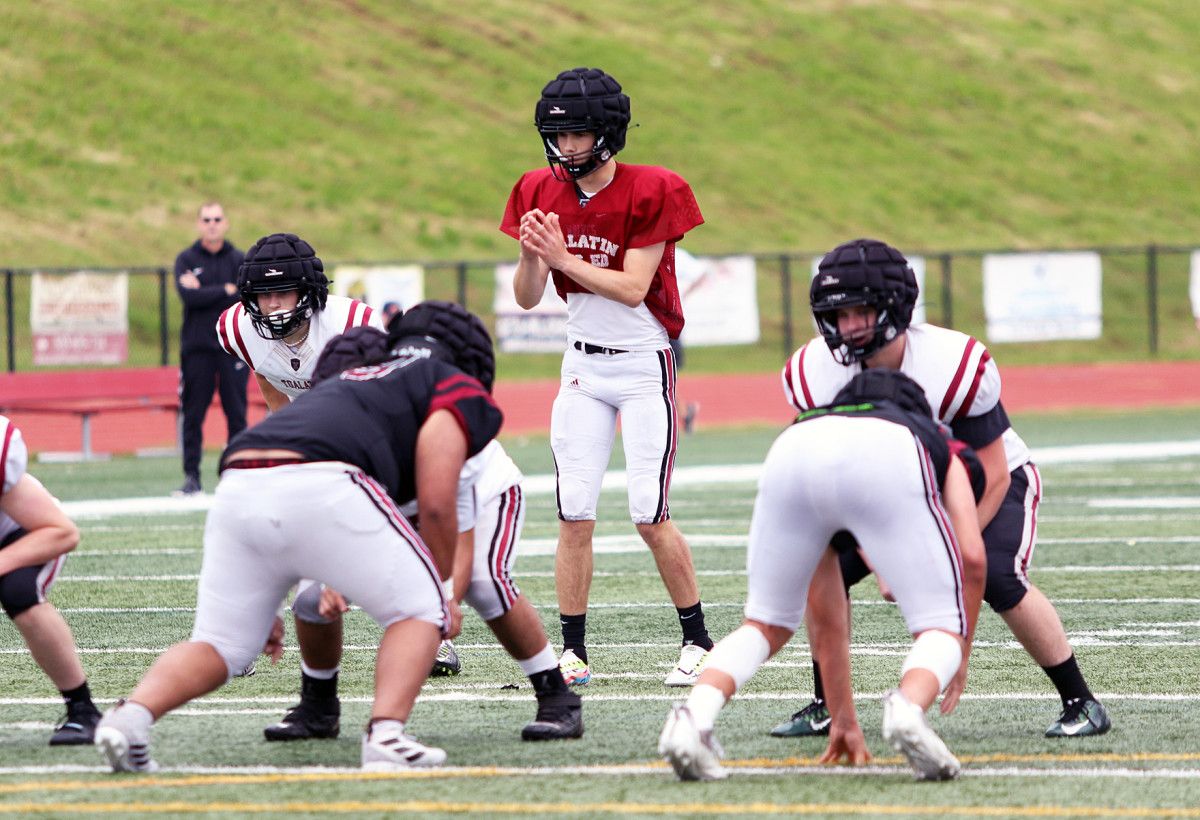 Photos: Tualatin football scrimmage - Sports Illustrated High School ...
