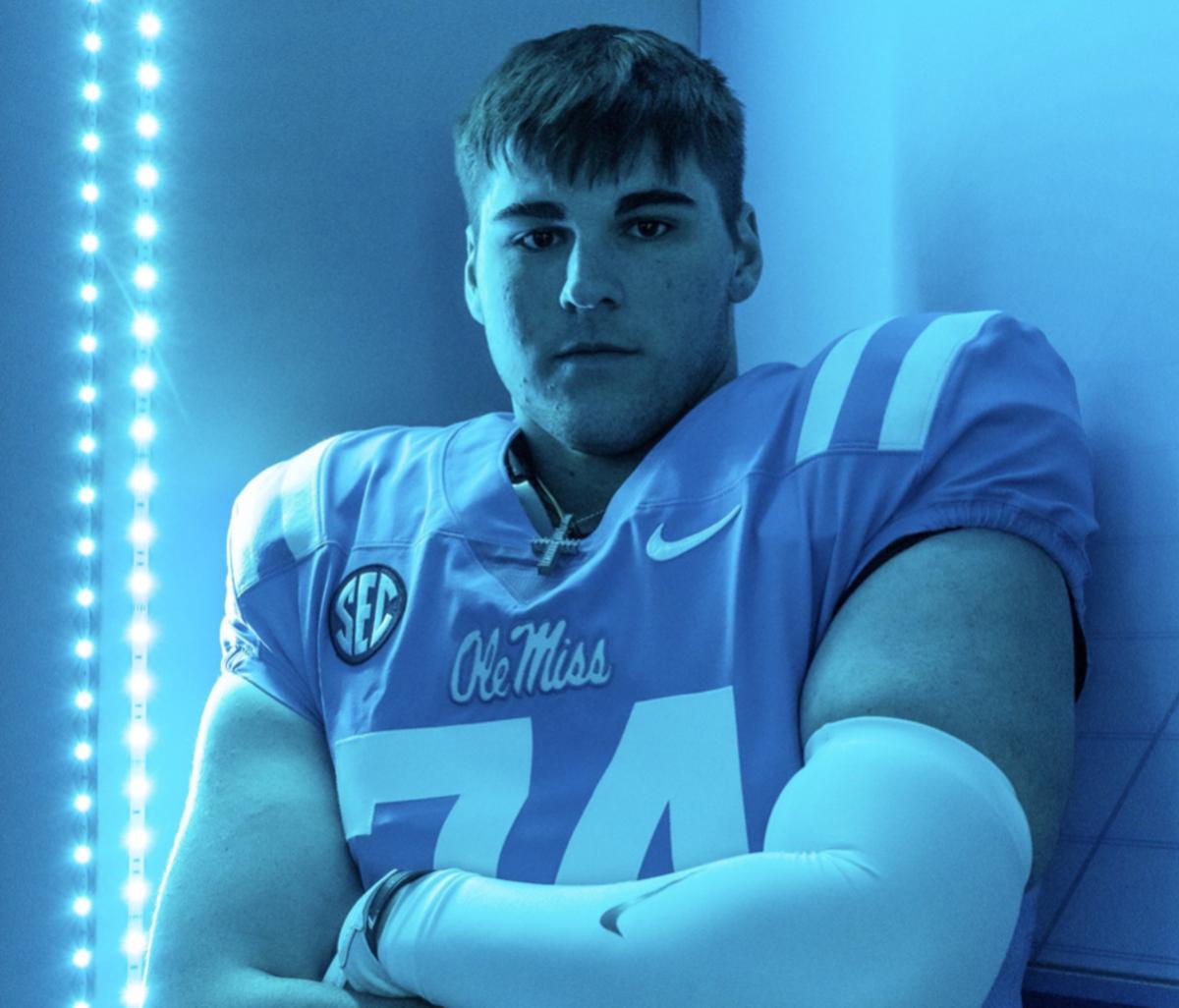 Brycen Sanders, nation's No. 8 interior offensive lineman, commits to ...