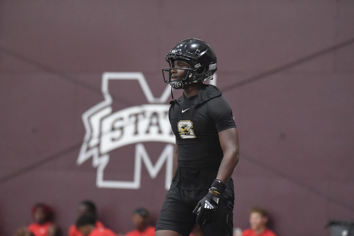 Look: Stonka Burnside, Mack Howard shine at Mississippi State football ...