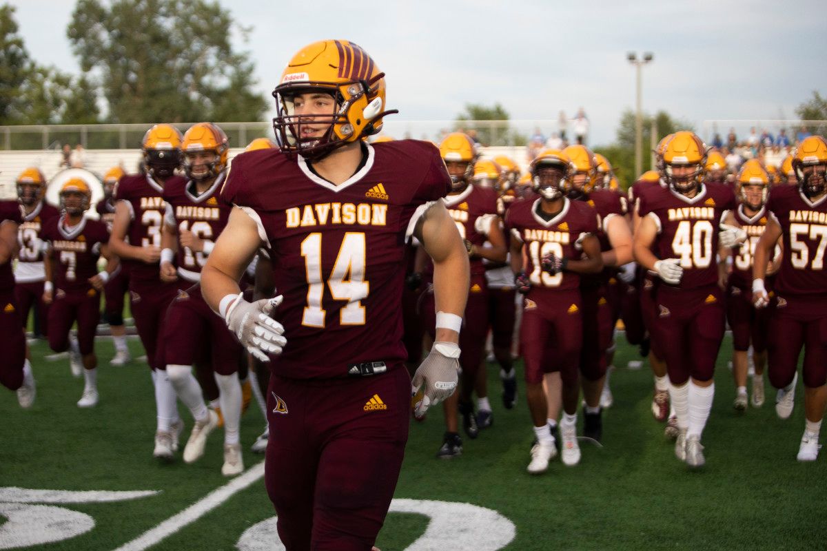 Davison's Braylen Naves' catch and run voted SBLive's Michigan high ...