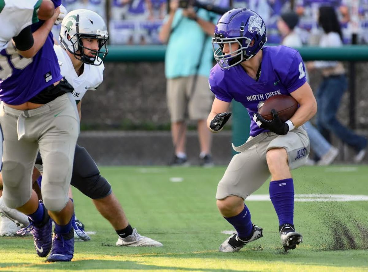 Photos: Just like old times, Skyline enters final weeks in 4A KingCo ...