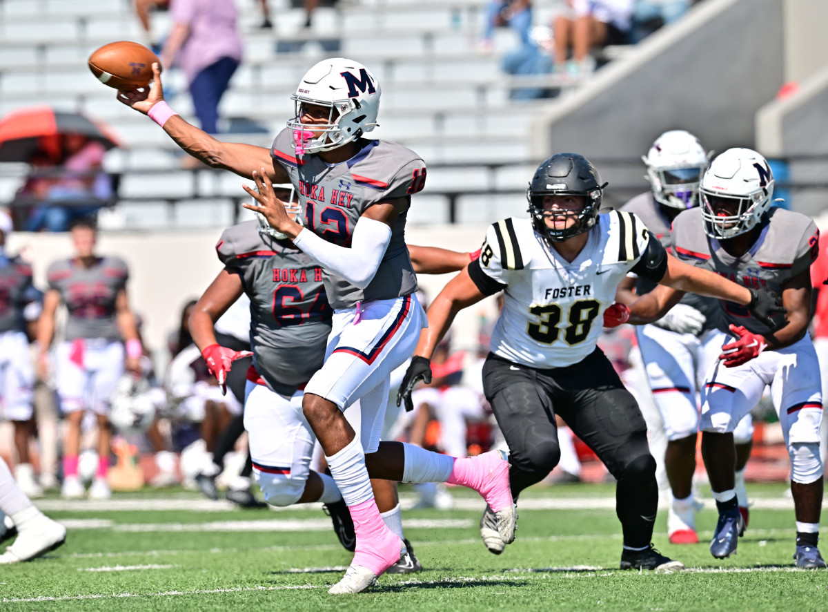 Look: Manvel beats Richmond Foster in back-and-forth district battle ...