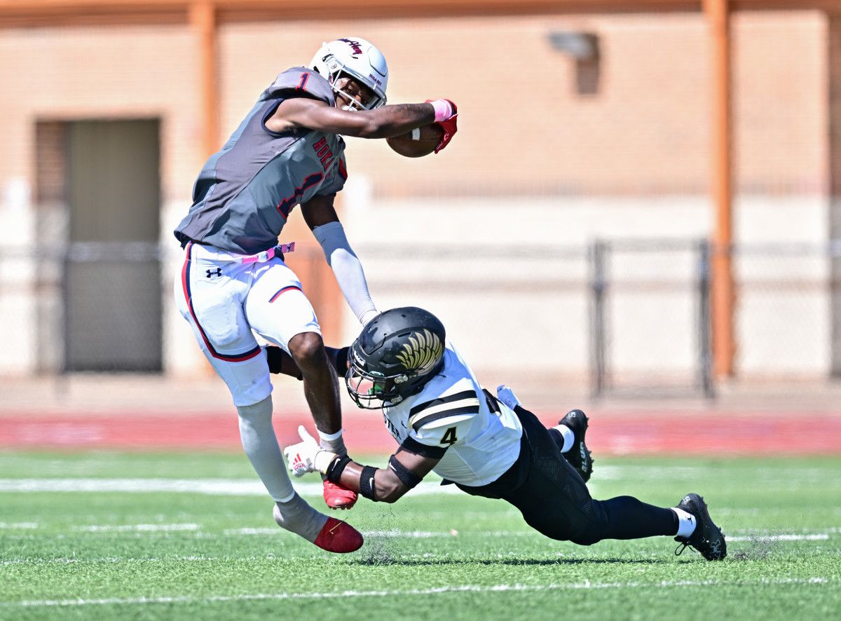 Look: Manvel beats Richmond Foster in back-and-forth district battle ...