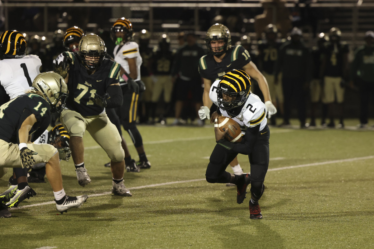 St. Vincent-St. Mary football runs to 49-21 win over Cleveland Heights ...