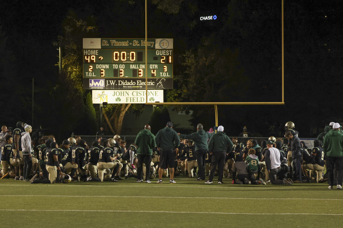 St. Vincent-St. Mary football runs to 49-21 win over Cleveland Heights ...