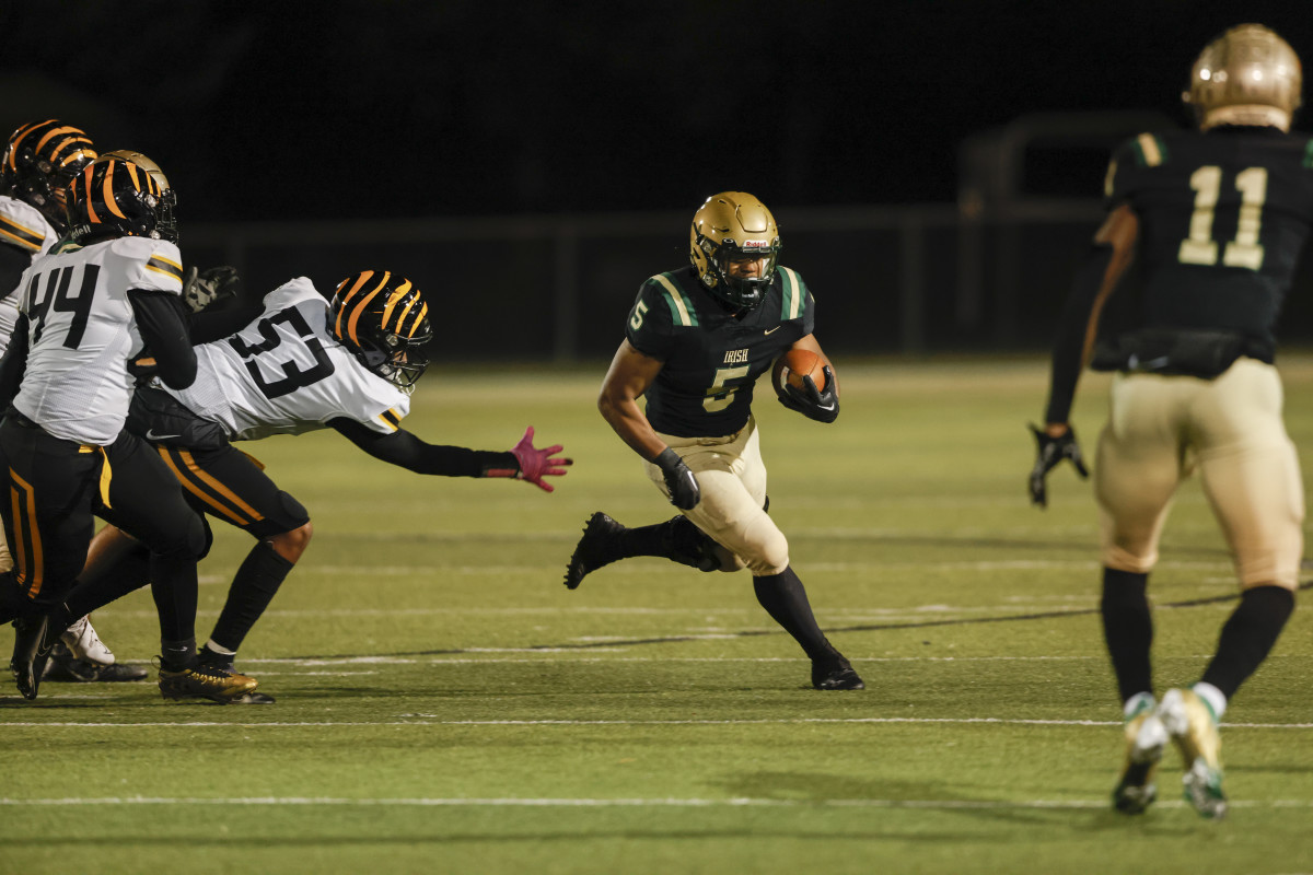 St. Vincent-St. Mary football runs to 49-21 win over Cleveland Heights - Sports Illustrated High ...
