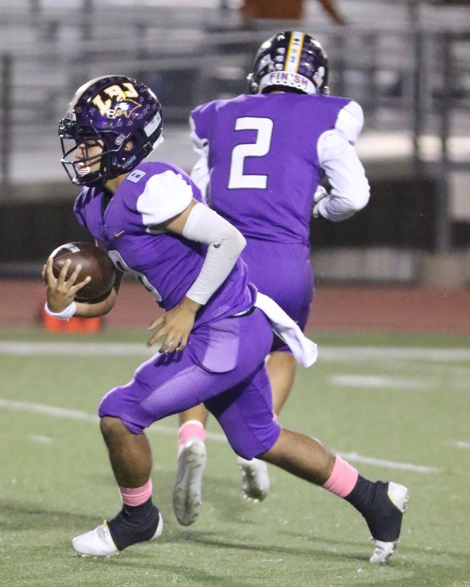 Look: Eagle Pass beats Laredo LBJ 49-7, continues historically hot ...