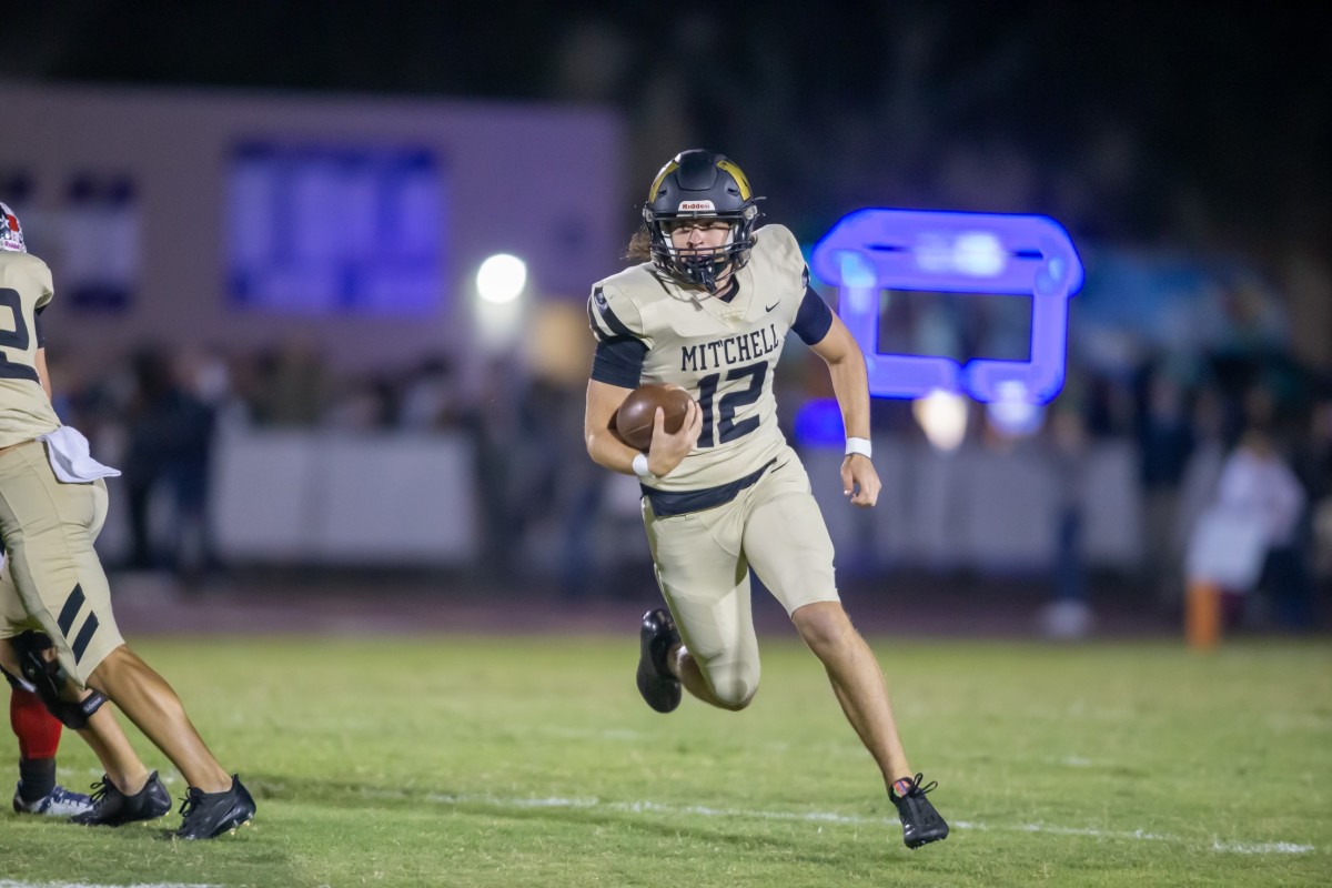 Photo gallery: Mitchell Mustangs get by Springstead Eagles in defensive ...