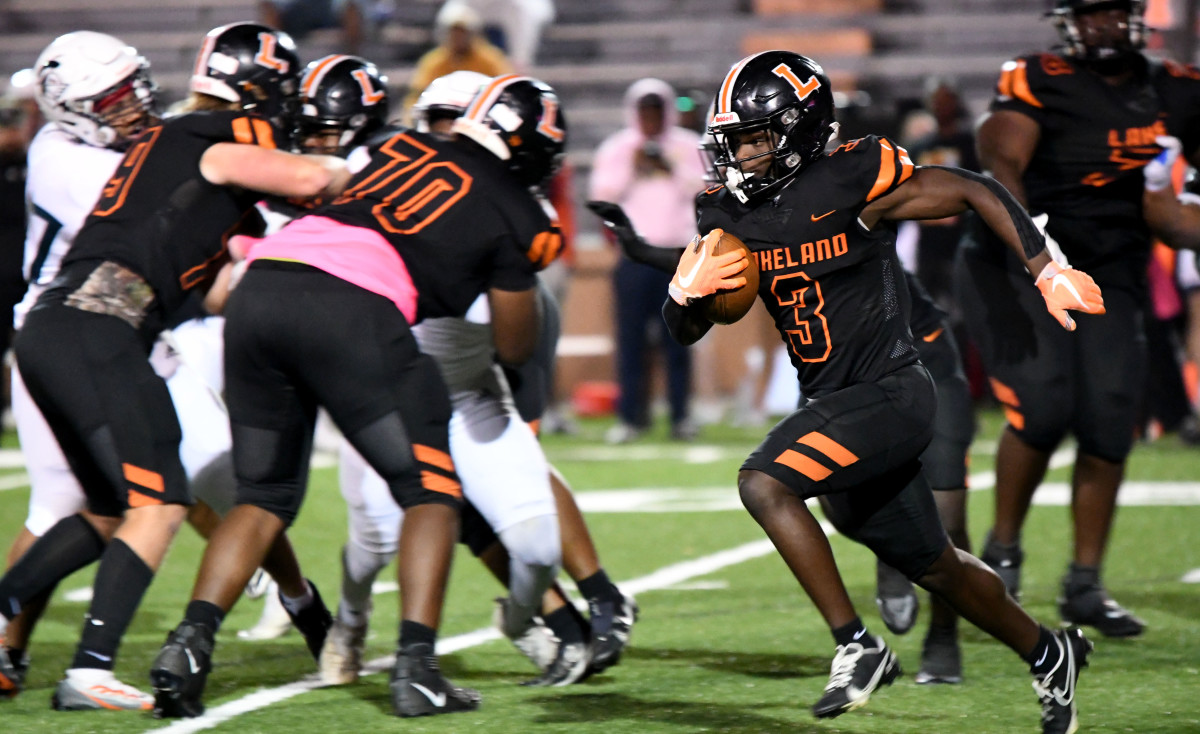 Lakeland dismantles Clearwater football to the delight of packed ...