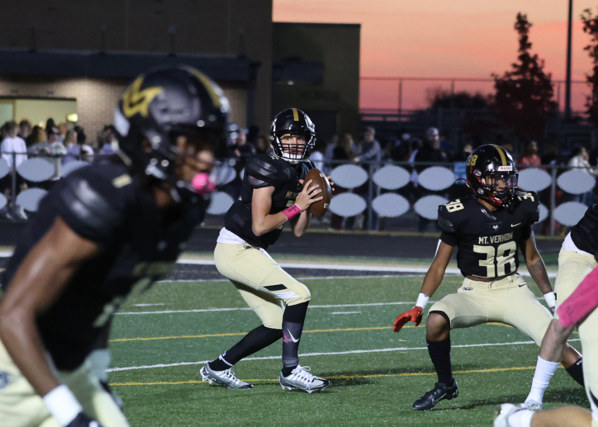 New Palestine survives tough test from Mount Vernon in Class 4A ...