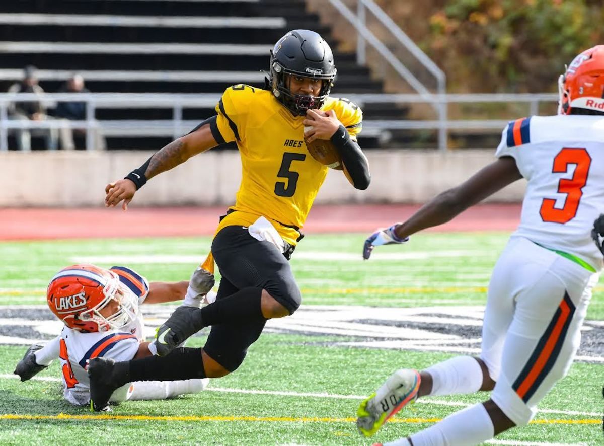 Photos: Once again, Gabarri Johnson shines for Lincoln of Tacoma ...