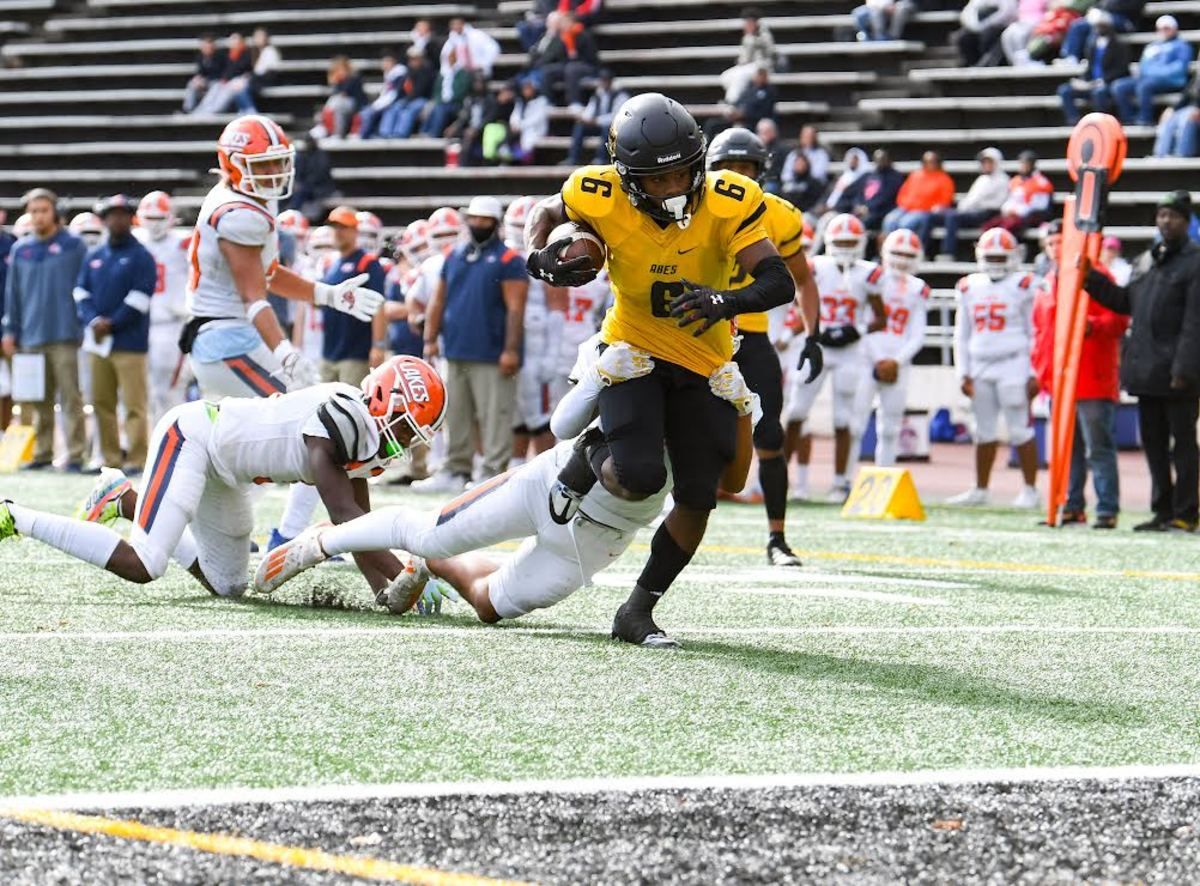 Photos: Once again, Gabarri Johnson shines for Lincoln of Tacoma ...
