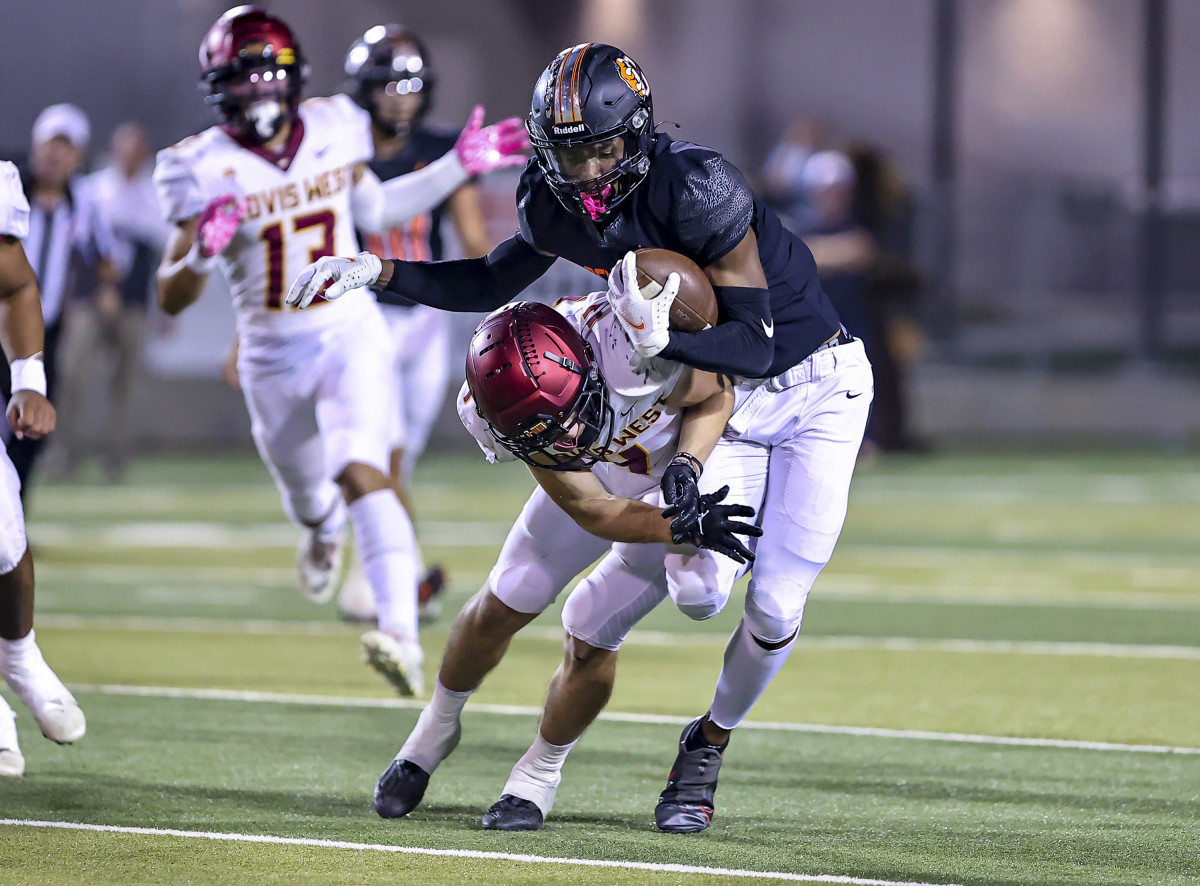 Central Section: Sixth-ranked Central shocks No. 1 Clovis West behind defense, Dayton Tafoya ...