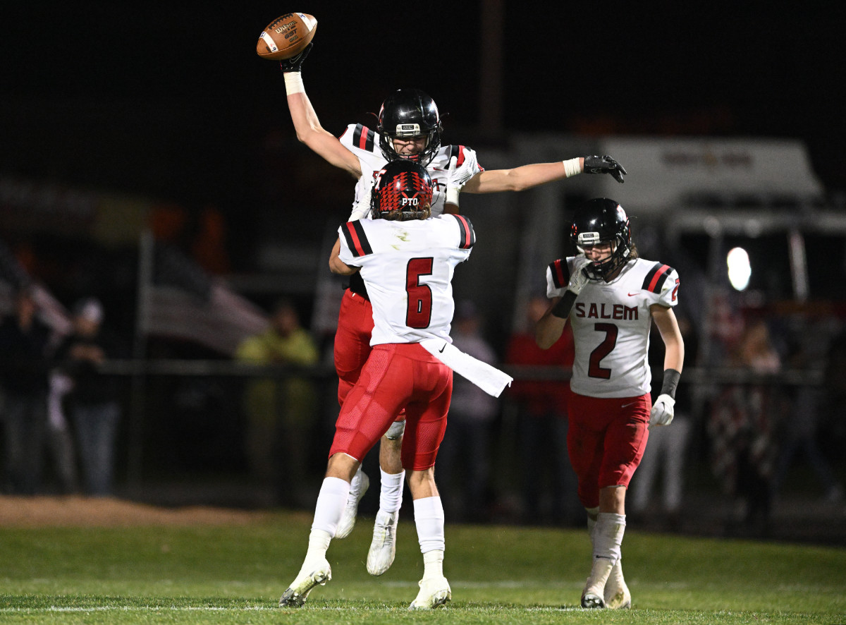 Dru DeShields scores twice in fourth quarter to lead West Branch past ...