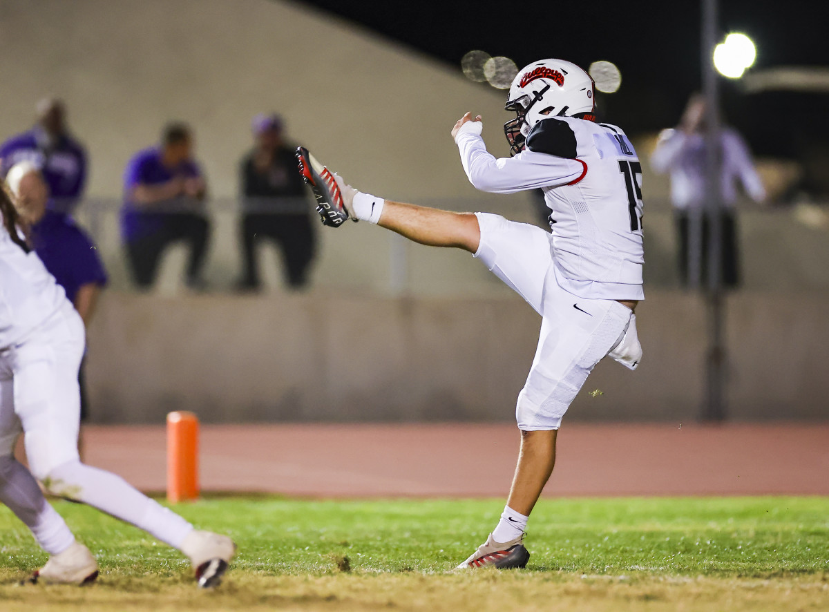 Central Section: No. 9 Lemoore starts fast, finishes off No. 13 Hanford ...