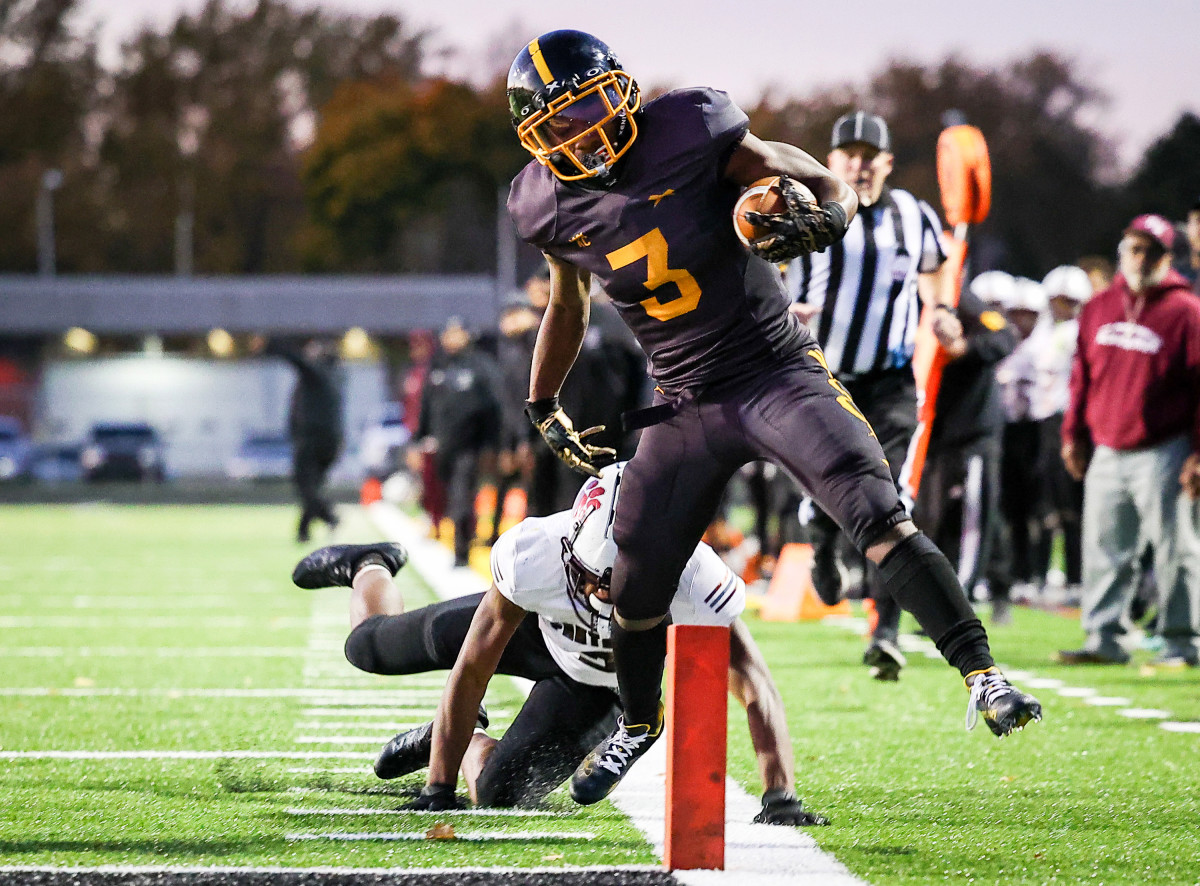 Photos: Detroit King football dominates in second half to defeat River ...
