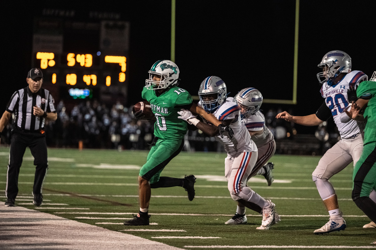Marysville football runs by Dublin Coffman for 28-24 upset win to open ...