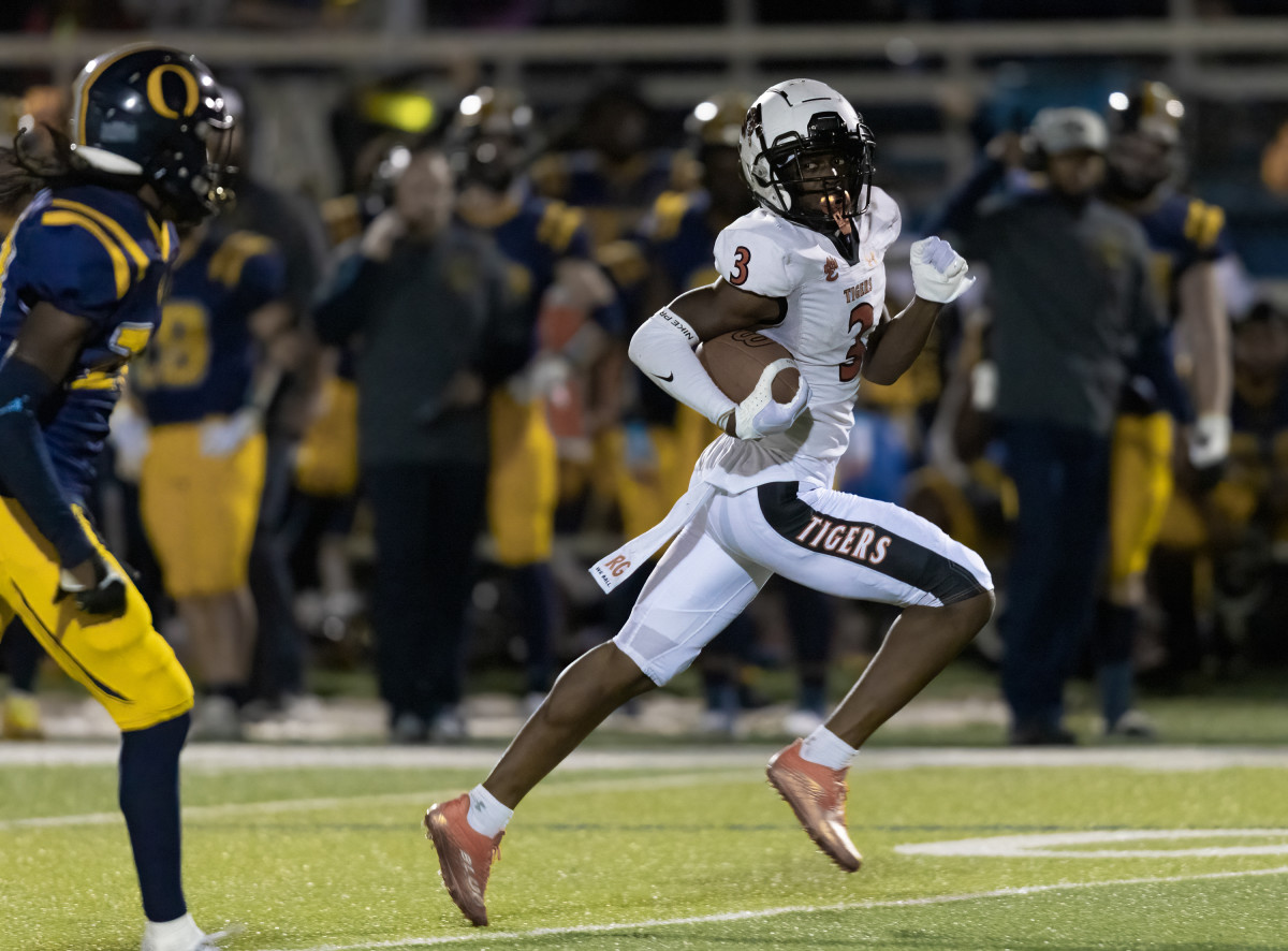 Photos: Edwardsville wins rematch with O'Fallon in Illinois Class 8A ...