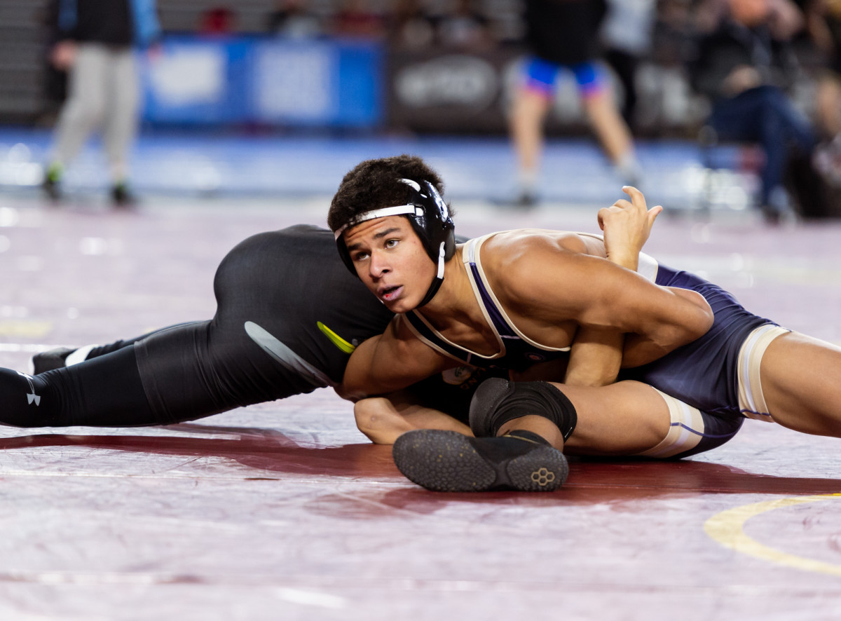 Look: First day of Mat Classic produces share of takedowns, reversals ...