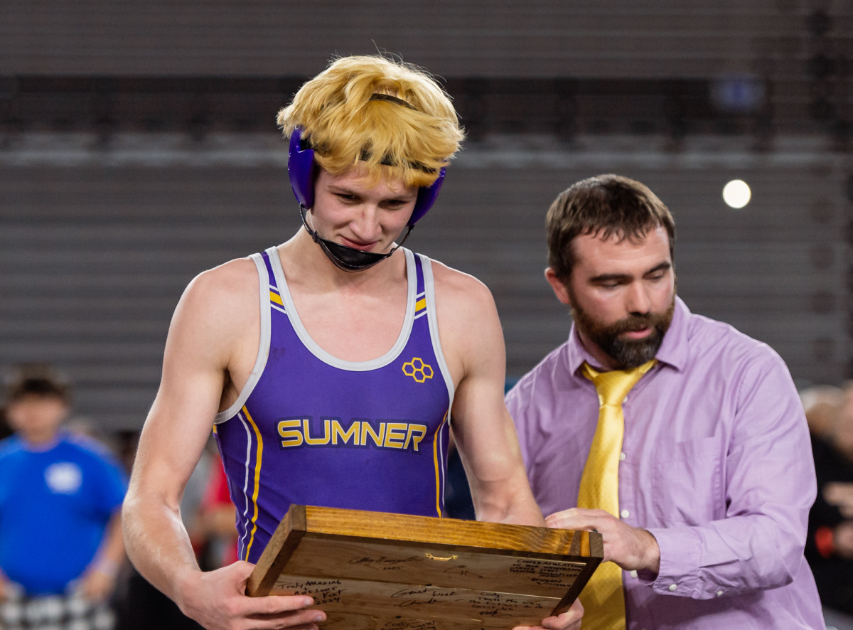 Cody Miller finishes 143-0, caps high school wrestling career with 3rd state championship ...