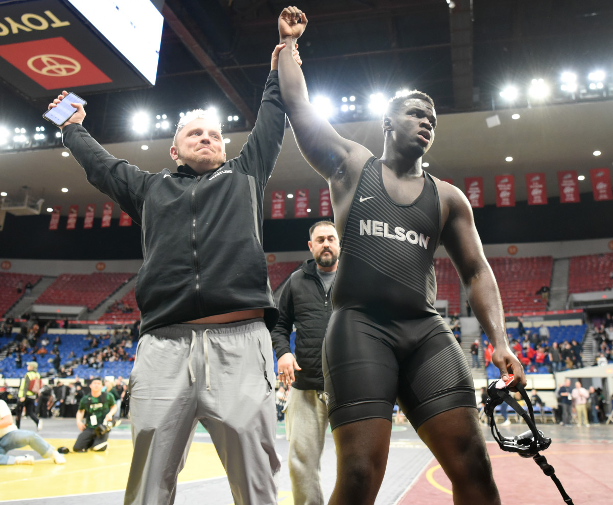 ‘I was born to do wrestling.’ Dominic Macon puts his name in the record ...