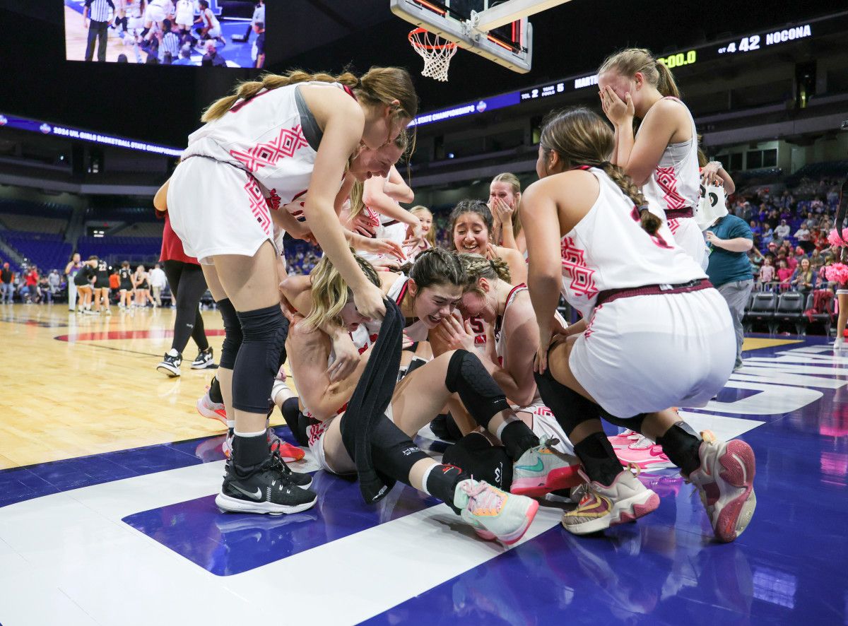 Look: Freshman hits buzzer-beater to lift Martin's Mill to Texas state ...
