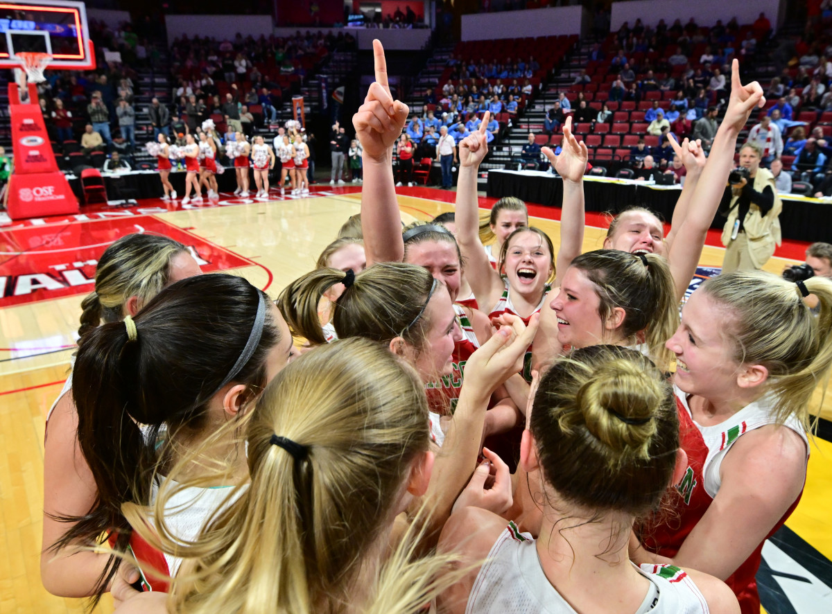 Lincoln beats Chatham Glenwood to win Illinois Class 3A girls ...