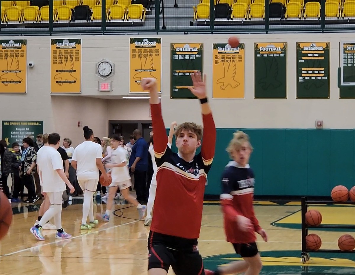 Quinn 'Turtle' Kwasniak channels his inner Steph Curry, breaks Ohio ...