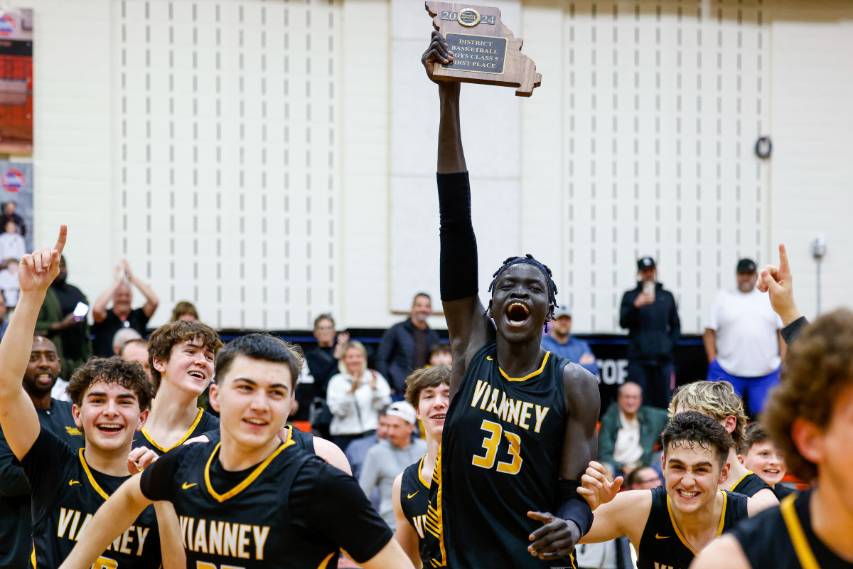 Luke Walsh, Symon Ghai lead Vianney past St. Mary's to win Missouri ...
