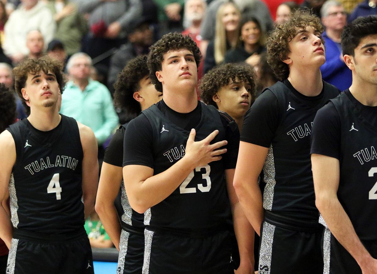 Central Catholic ends Tualatin’s reign over Oregon 6A boys basketball ...
