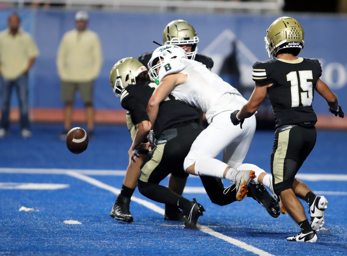 Photos: Gatlin Bair was the blur on 'The Blue' at Boise State ...