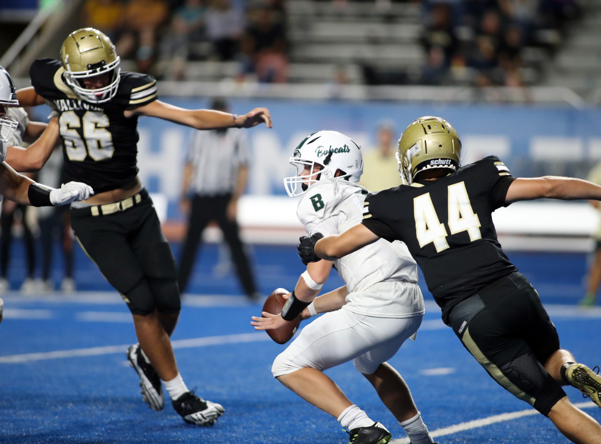 Photos: Gatlin Bair was the blur on 'The Blue' at Boise State ...
