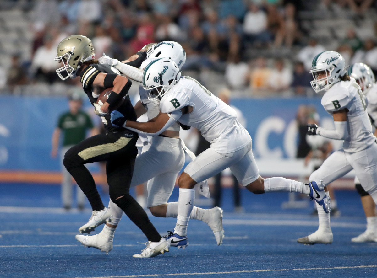 Photos: Gatlin Bair was the blur on 'The Blue' at Boise State ...