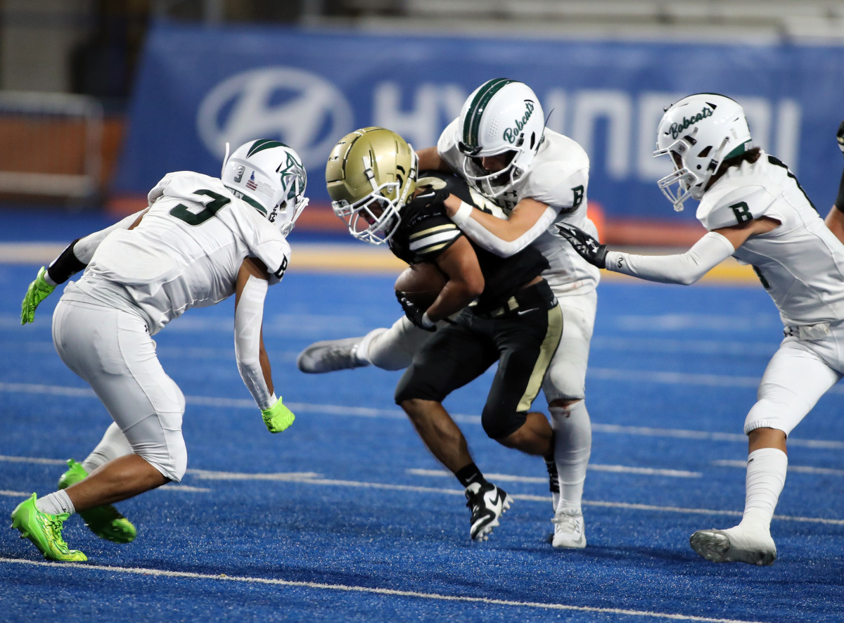 Photos: Gatlin Bair was the blur on 'The Blue' at Boise State ...