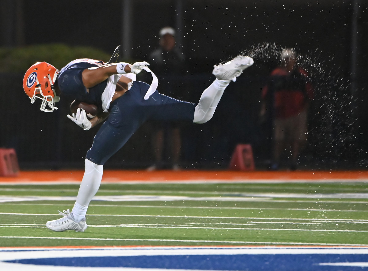 Photos: Bishop Gorman survives Miami Central and thunderstorms to win ...