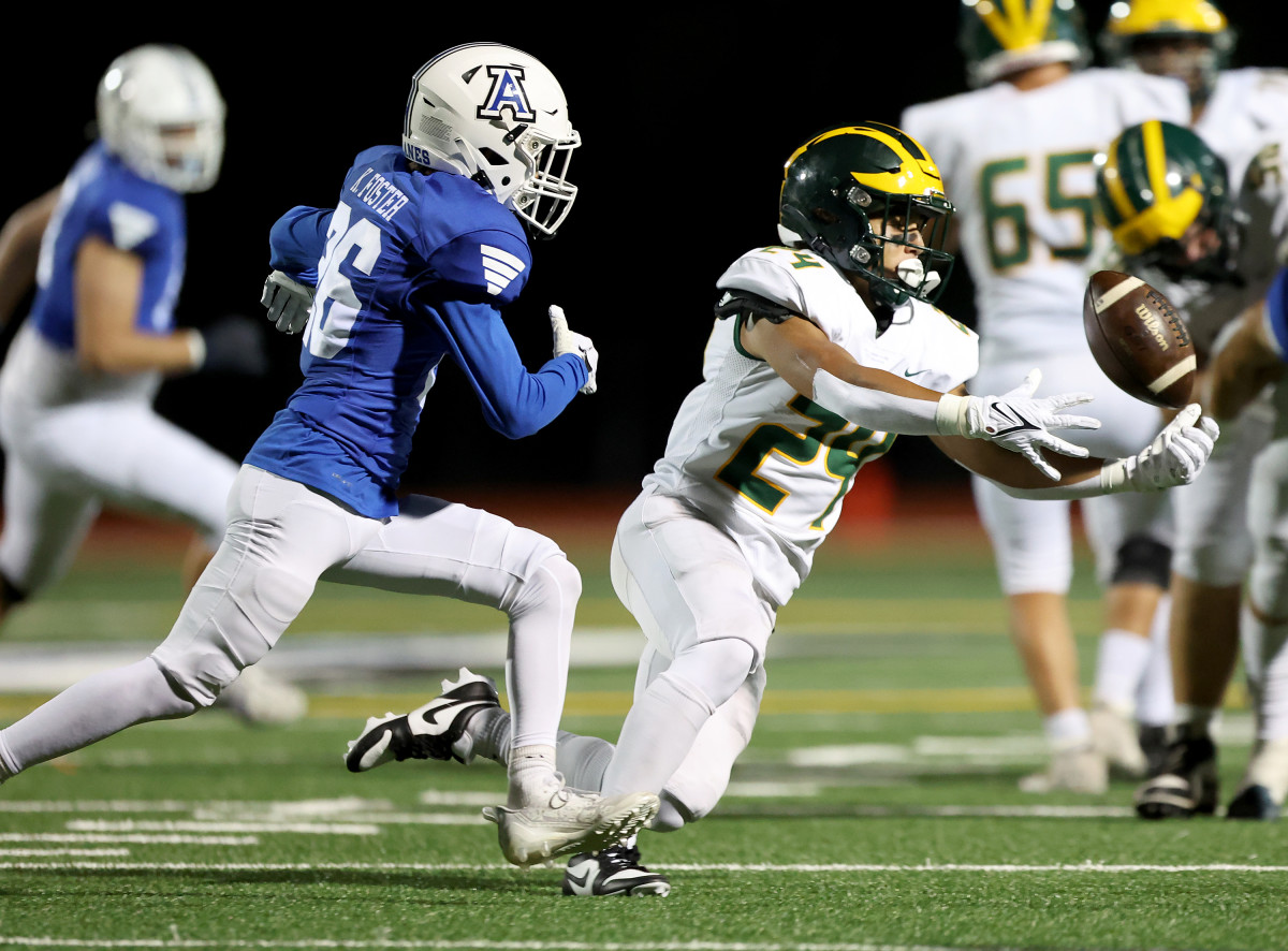Look: San Ramon Valley starts early again, beats Acalanes 44-21 ...