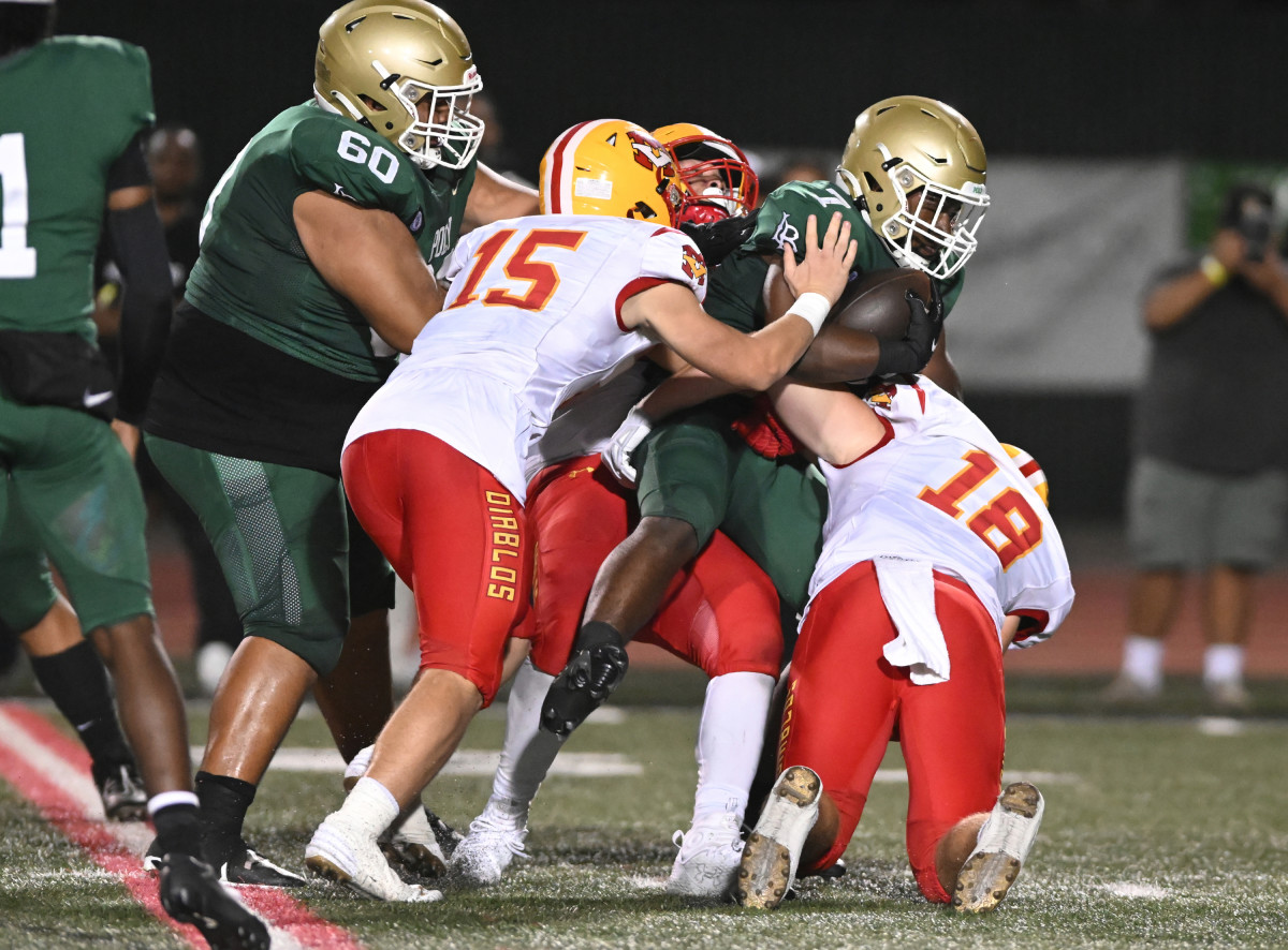 Photos: Long Beach Poly outlasts Mission Viejo 32-28 - Sports ...