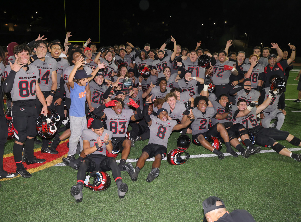 Photos: Corona Centennial holds off Punahou 50-43 in Honor Bowl ...