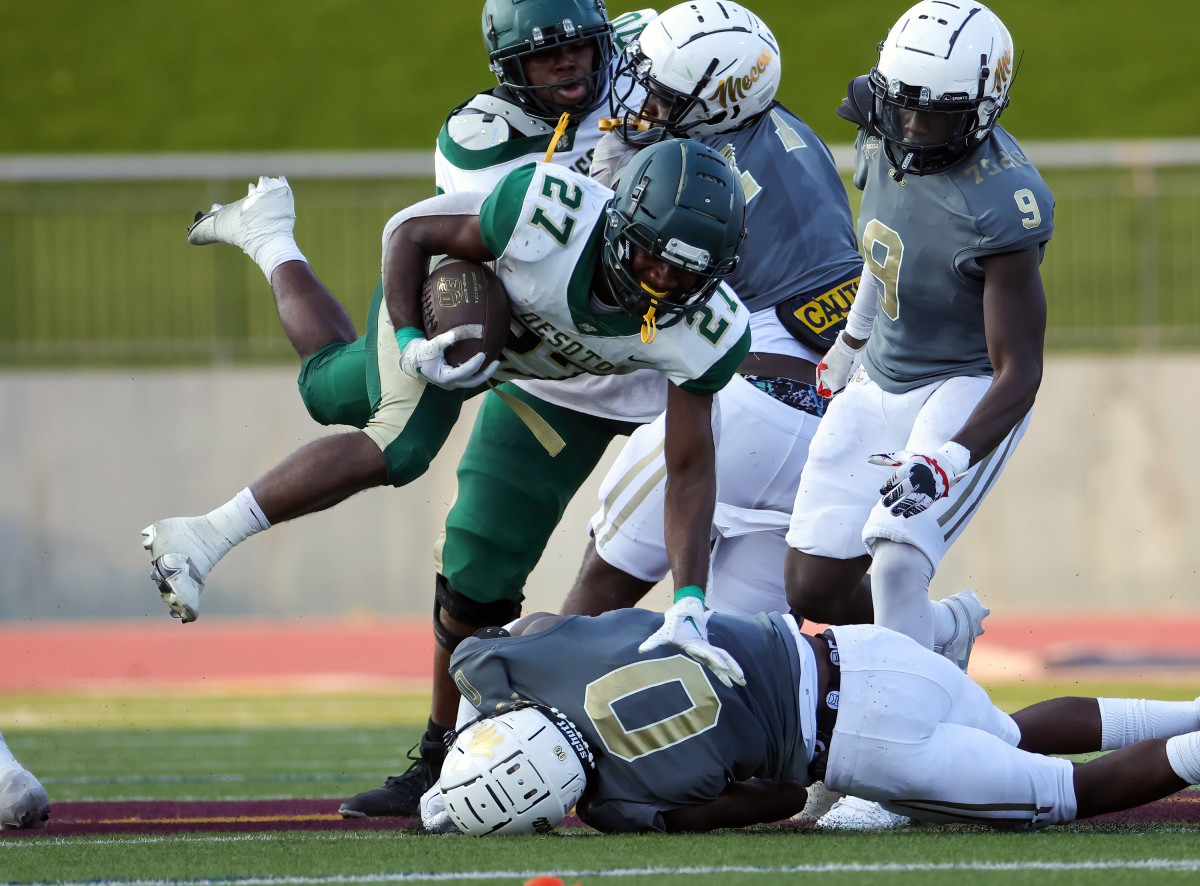 Photos/Video: DeSoto takes down South Oak Cliff to remain perfect ...